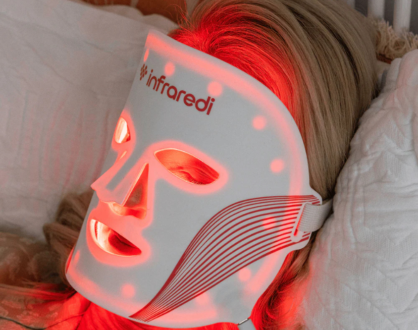 Manfaat Pakai LED Mask, Benarkah Aman Digunakan?